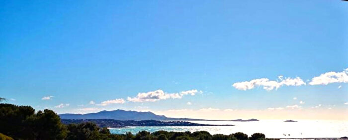 Maison à vendre - Bandol - 6 pièces - 4 chambres