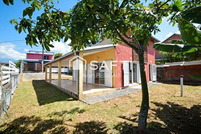 Maison à vendre - Le Tampon, Bras de Pontho - 5 pièces - 3 chambres