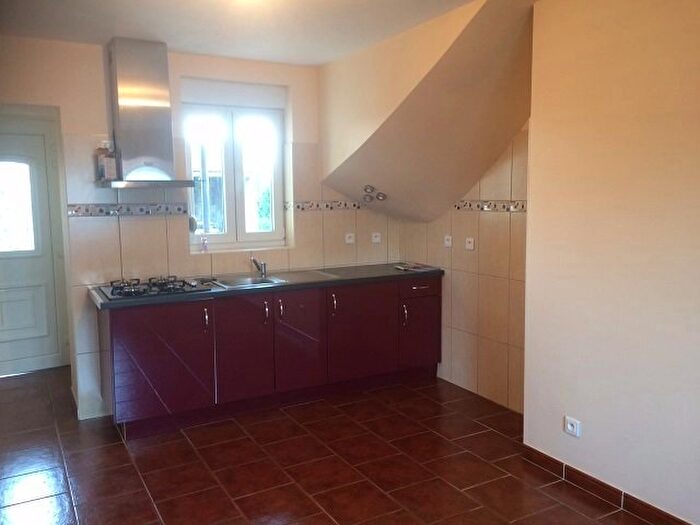 Appartement à louer - Montceau-les-Mines, Centre-ville - 3 pièces - 2 chambres