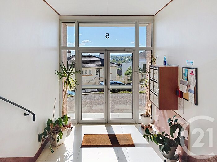 Appartement 5 pièces à vendre - Paron