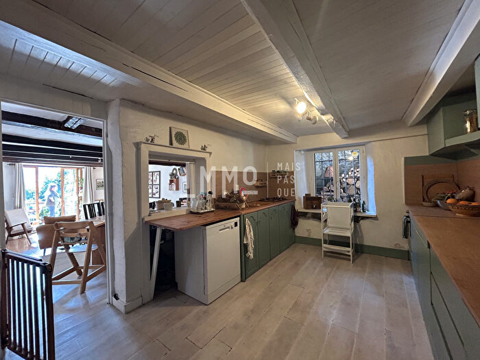 Maison à vendre - Les Chapelles - 7 pièces - 2 chambres