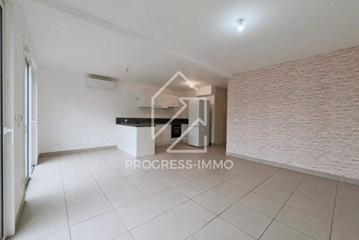 Maison à vendre - Vaux-le-Pénil - 4 pièces - 3 chambres