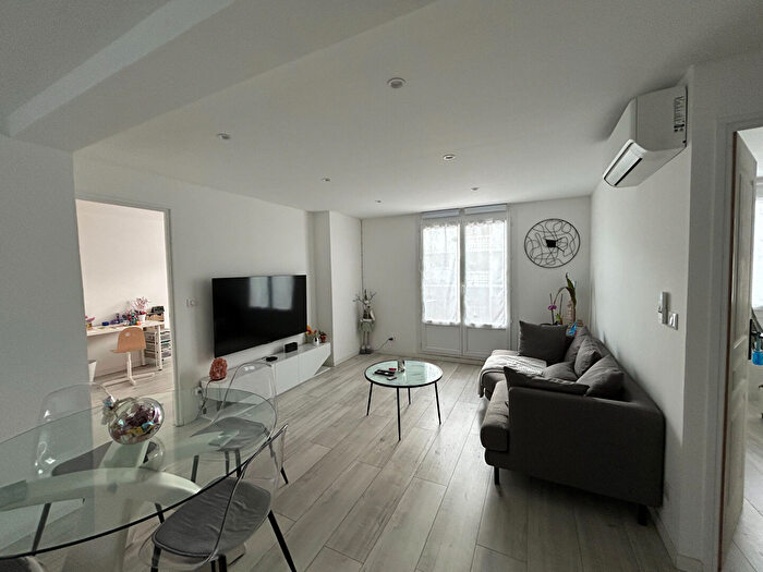 Appartement à louer - La Seyne-sur-Mer, Est - 3 pièces - 2 chambres