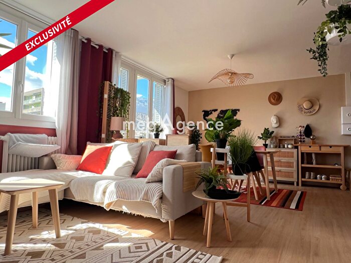 Appartement à vendre - Échirolles, Bayard, La Luire, Vicose, Comboire - 2 pièces - 1 chambre