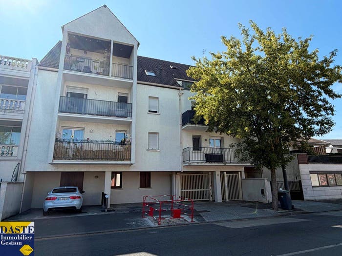 Appartement 1 pièce à Pontault-Combault, à louer