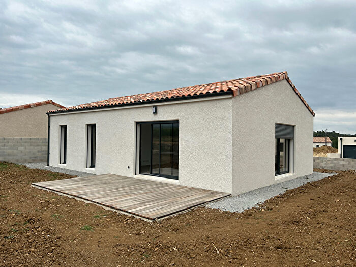 Villegly - Maison 4 pièces à louer