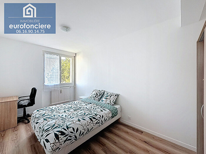 Saint-André-les-Vergers : Appartement 5 pièces à louer