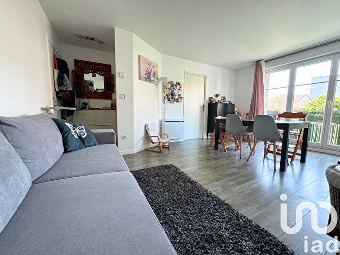 Appartement à vendre - Trappes, Village, Cité Nouvelle - 3 pièces - 2 chambres