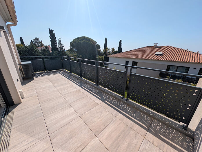 Appartement à louer - Sanary-sur-Mer, Le Pont dArand, Ancien Chemin de Toulon - 2 pièces - 1 chambre