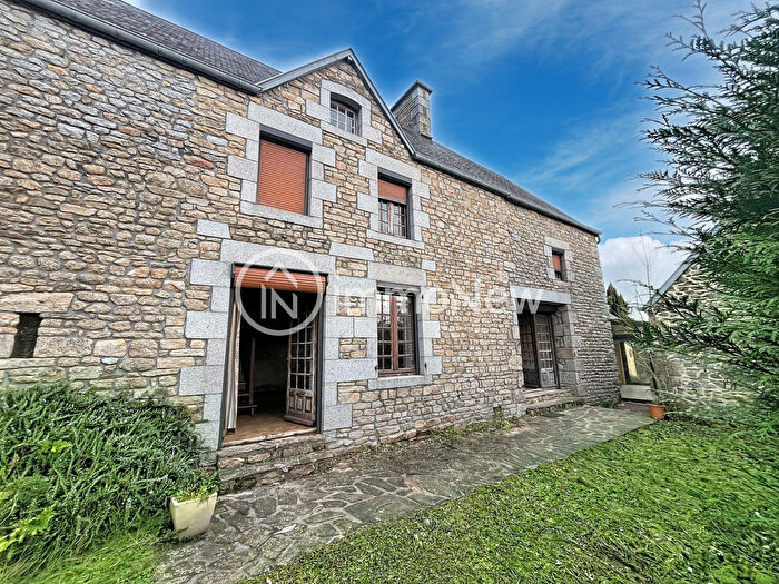 Maison à vendre - Jullouville - 7 pièces - 2 chambres