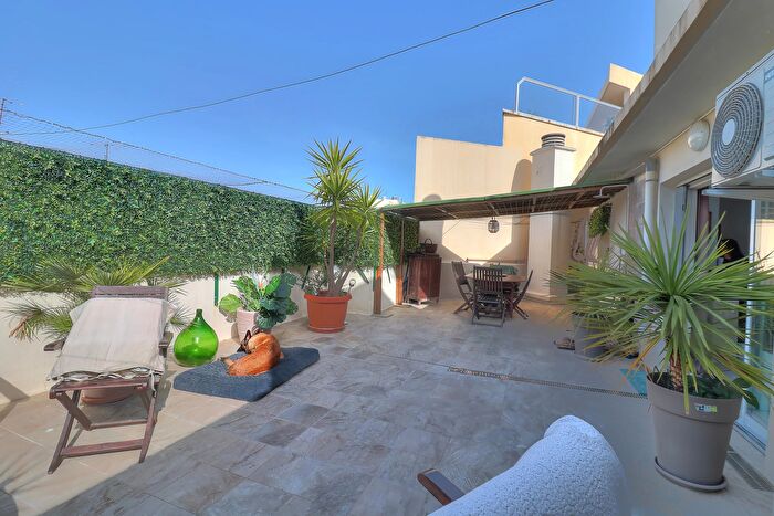 Appartement à vendre - Antibes, Juan-les-Pins, Le Cap - 3 pièces - 2 chambres