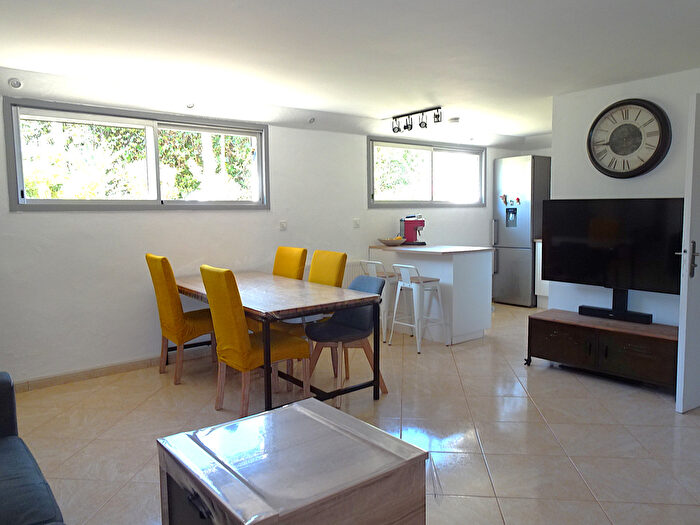 Appartement à vendre - Hyères, Gare, Godillot - 3 pièces - 2 chambres