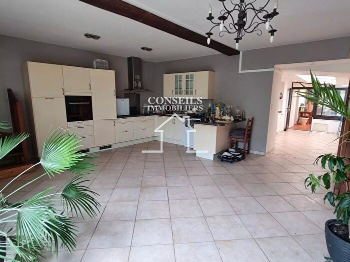 Villeneuve-sur-Yonne - Maison 5 pièces à vendre