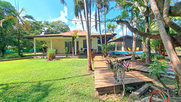 Maison à vendre - Remire-Montjoly - 6 pièces - 5 chambres