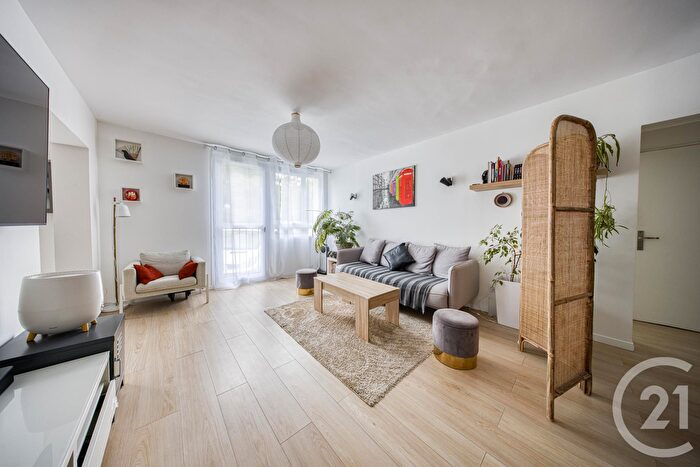 Appartement 4 pièces à Crosne, à vendre