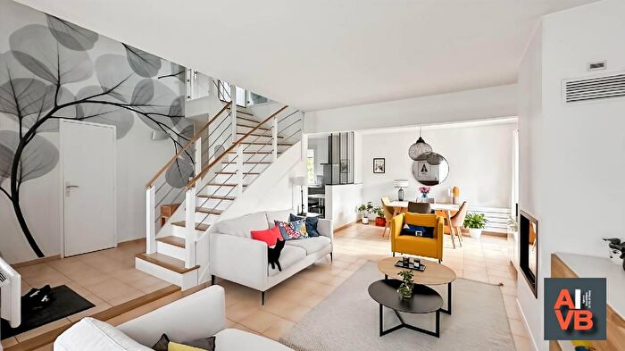 Maison à vendre - Bussy-Saint-Georges - 5 pièces - 3 chambres