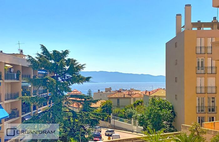 Appartement à louer - Ajaccio, Casone, Trottel - 1 pièce