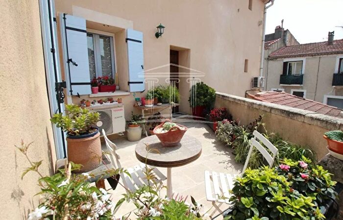 Châteaurenard, Centre-ville : Appartement 3 pièces à louer