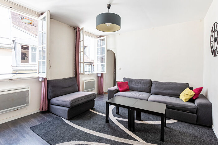 Appartement à vendre - Paris e , Sorbonne, Quartier Latin - 2 pièces - 1 chambre