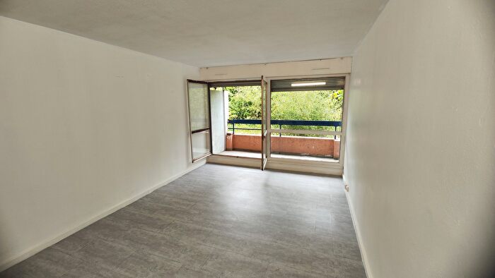 Nîmes, Route d'Avignon : Appartement 1 pièce à louer