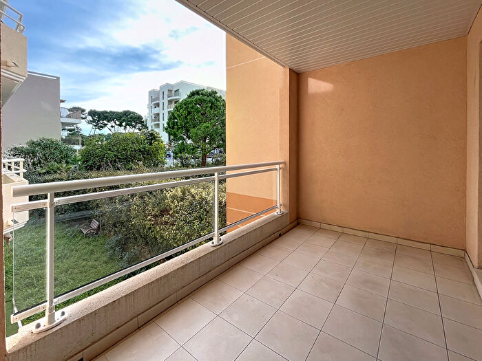 Appartement à vendre - Antibes, Rastines, Super Antibes, Laval, La Fontonne - 2 pièces - 1 chambre