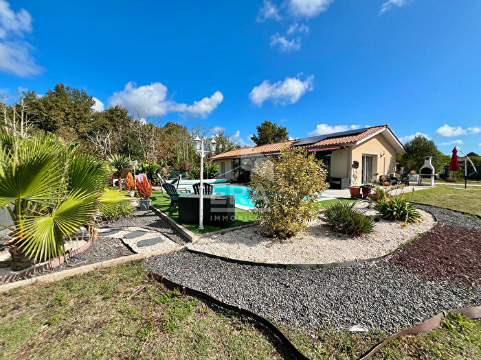 Maison à vendre - Salles - 6 pièces - 4 chambres