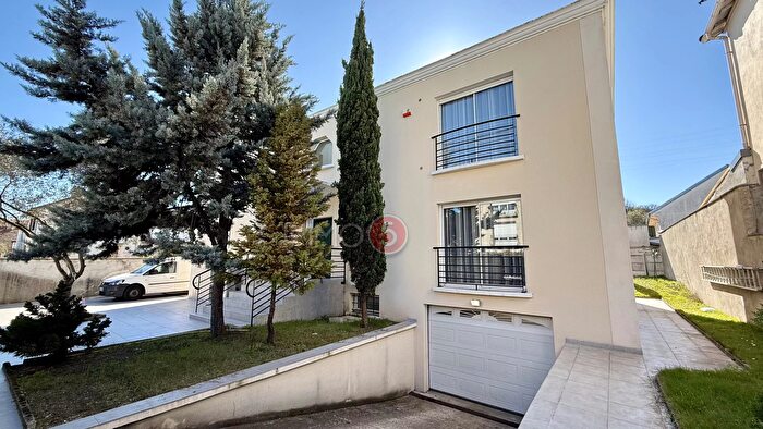 Maison à vendre - Villemomble, Plateau dAvron, Mairie - 7 pièces - 4 chambres