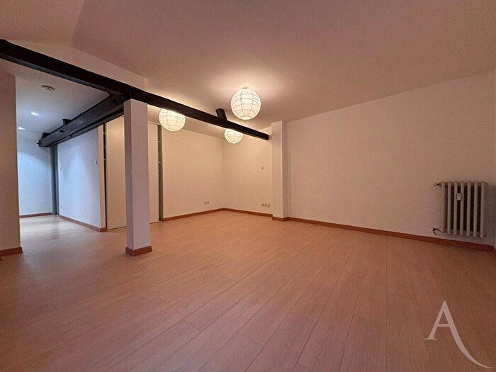Centre Ville, Bourges : Appartement 3 pièces à louer