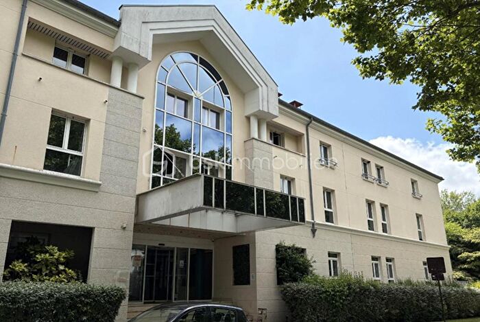 Appartement à vendre - Bussy-Saint-Georges, Violennes, Village - 1 pièce