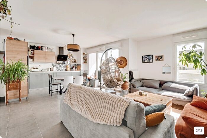 Bobigny, Pont de Pierre : Appartement 4 pièces à vendre