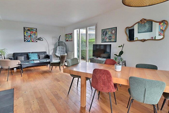 Maison à vendre - Crespières - 6 pièces - 4 chambres