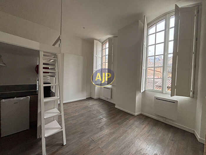 Appartement à louer - Bordeaux, Saint-Pierre - 1 pièce