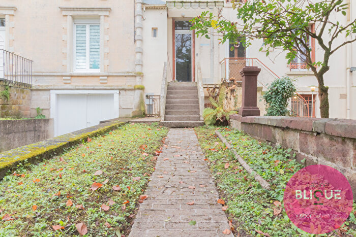 Maison à vendre - Vittel - 4 pièces - 3 chambres