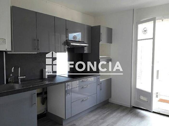 Appartement à louer - Hoche, Grenoble - 3 pièces - 2 chambres