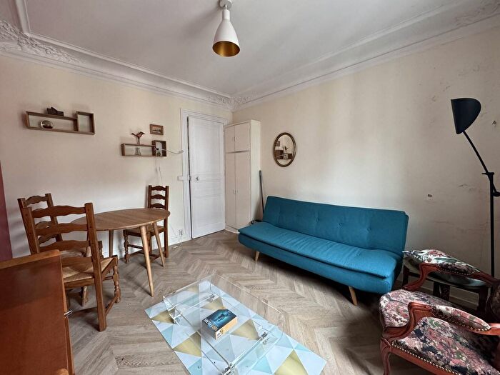 Appartement à louer - Clignancourt-Jules Joffrin, Paris ème arrondissement - 3 pièces - 1 chambre