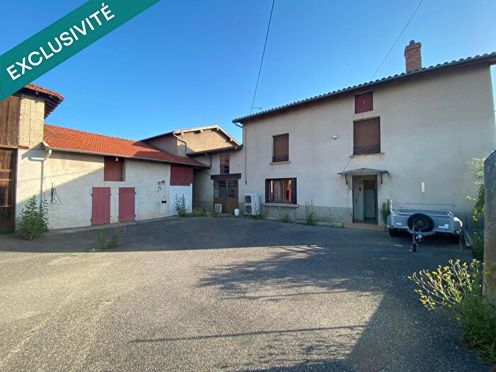 Saint-Prim : Maison 4 pièces à vendre
