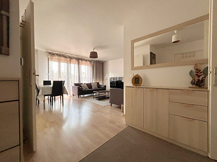 Poissy, Abbaye : Appartement 4 pièces à louer
