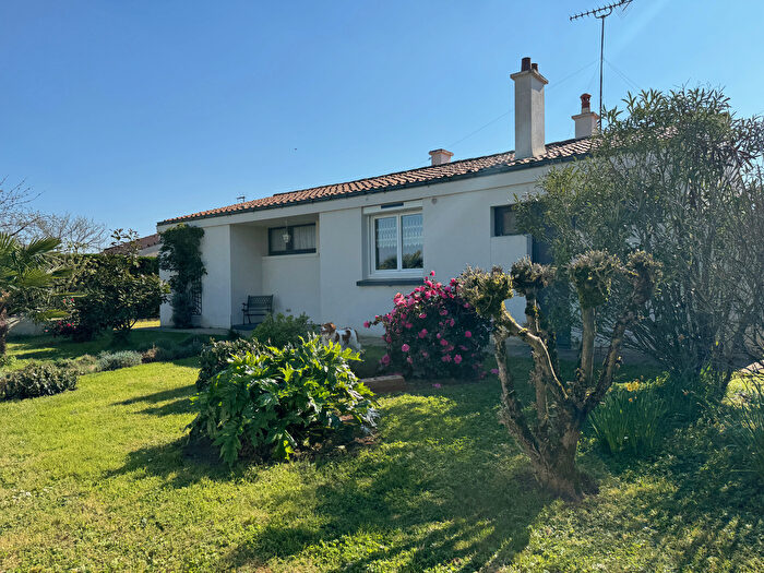 Maison à vendre - LHermenault - 4 pièces - 3 chambres