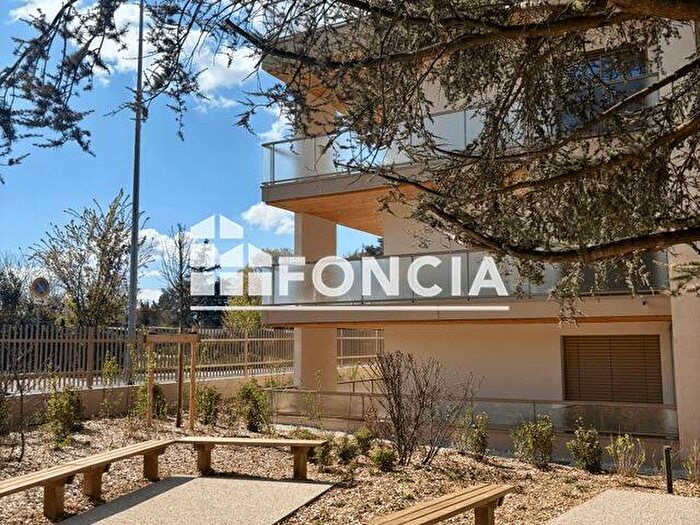 Appartement à louer - Chantegrillet, Sainte-Foy-lès-Lyon - 3 pièces - 2 chambres