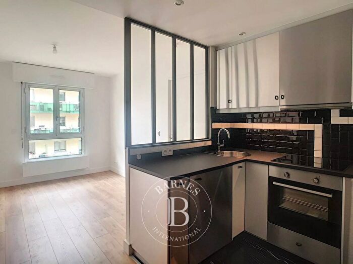 Appartement à louer - Trezel, Levallois-Perret - 2 pièces - 1 chambre