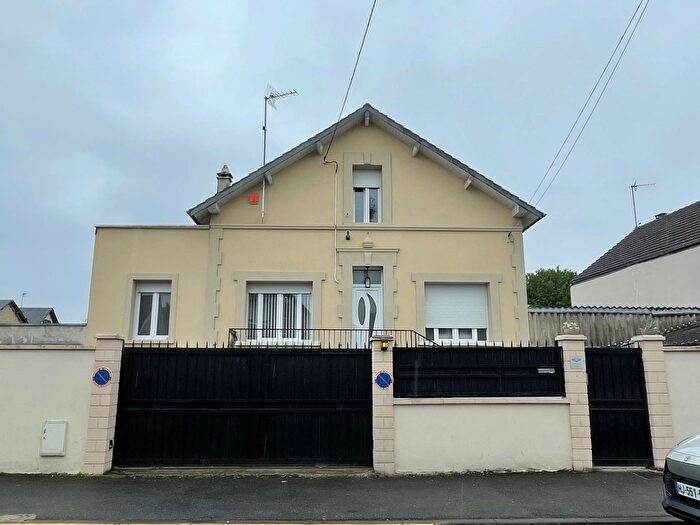 Maison 6 pièces à vendre à Nogent-sur-Oise, Mairie, République