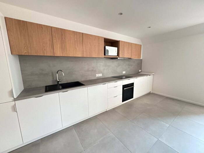 Appartement à louer - Bavilliers - 5 pièces - 3 chambres