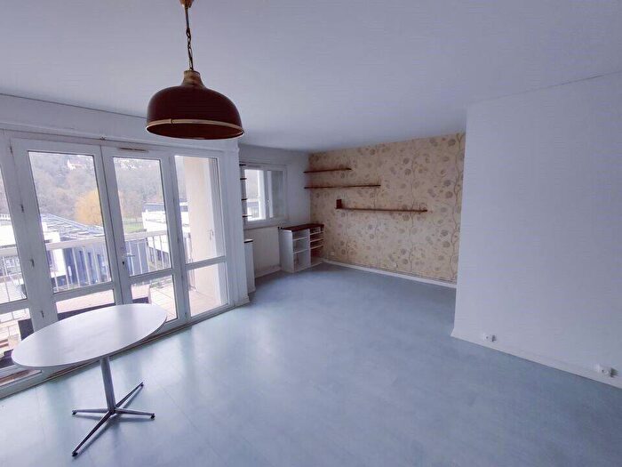 Appartement à louer - Grosse Pierre-Foch-Dunant-Guynemer-Collinet, Meaux - 1 pièce