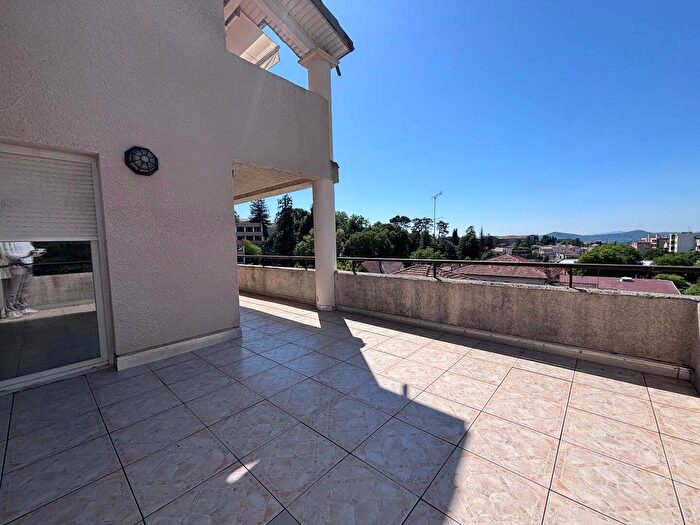 Centre Ville, Aubenas - Appartement 5 pièces à louer