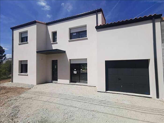 Maison à louer - Bourg-Solvardière-Pelousière, Saint-Herblain - 5 pièces - 4 chambres