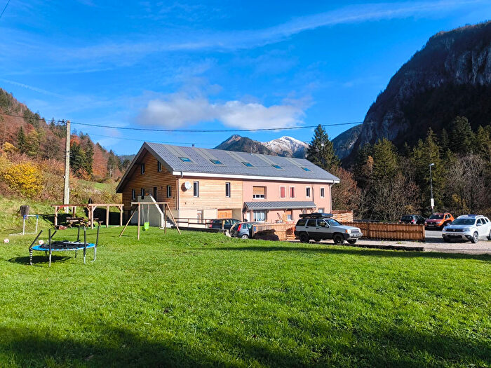 Appartement à vendre - Bonnevaux - 3 pièces - 2 chambres