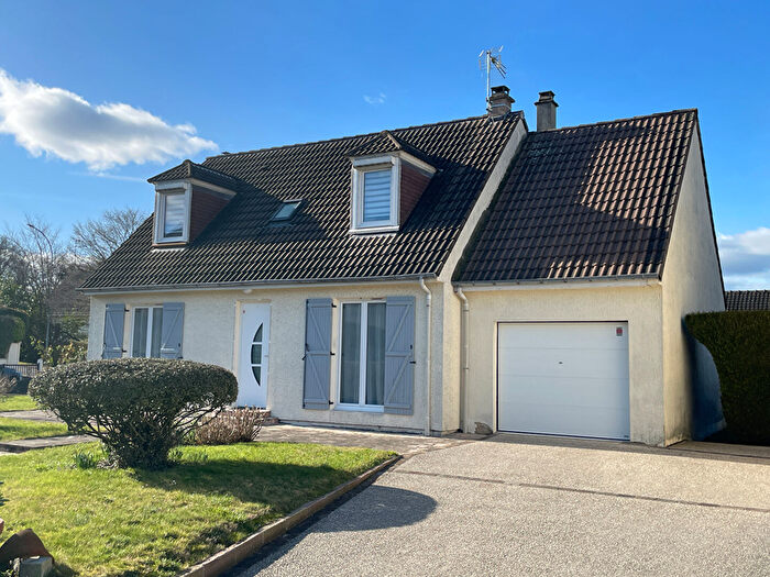 Maison 4 pièces à Crépy-en-Valois, Cocteau, à vendre