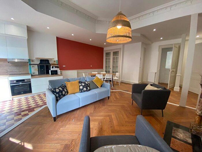 Saint-Étienne, Centre-ville, Peuple, Chavanelle - Appartement 4 pièces à louer