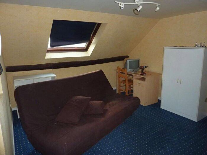 Appartement à louer - Barbâtre-Saint Remy-Verrerie, Reims - 1 pièce