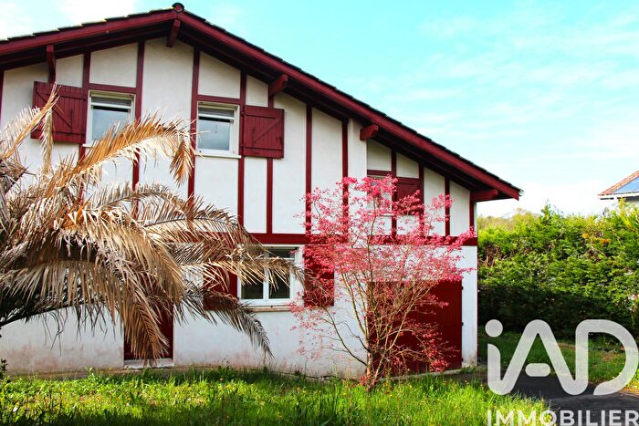 Maison 5 pièces à vendre à Urcuit